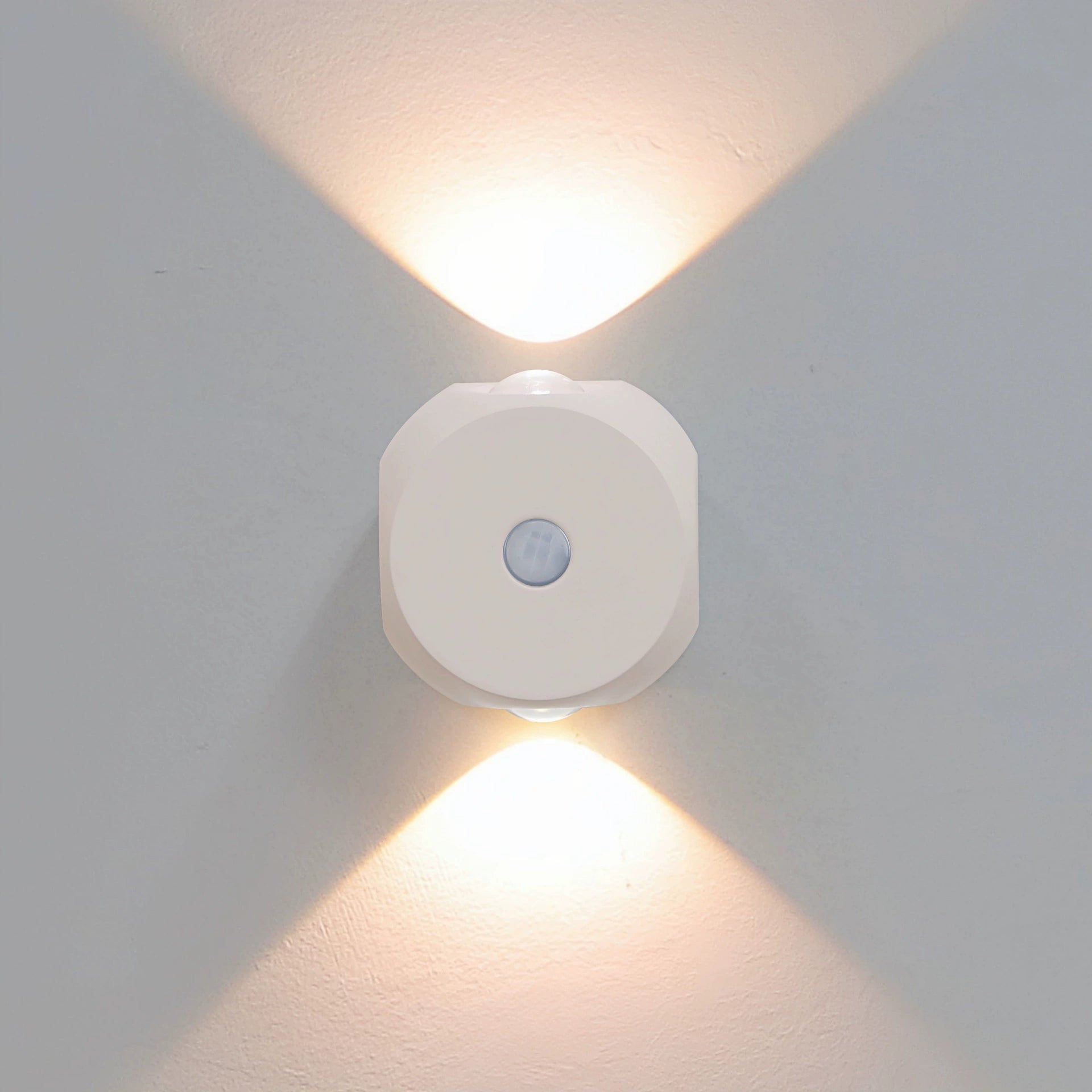 Rechargeable Night Light Smart Motion-Sensing Wall Lamp Bedroom ...